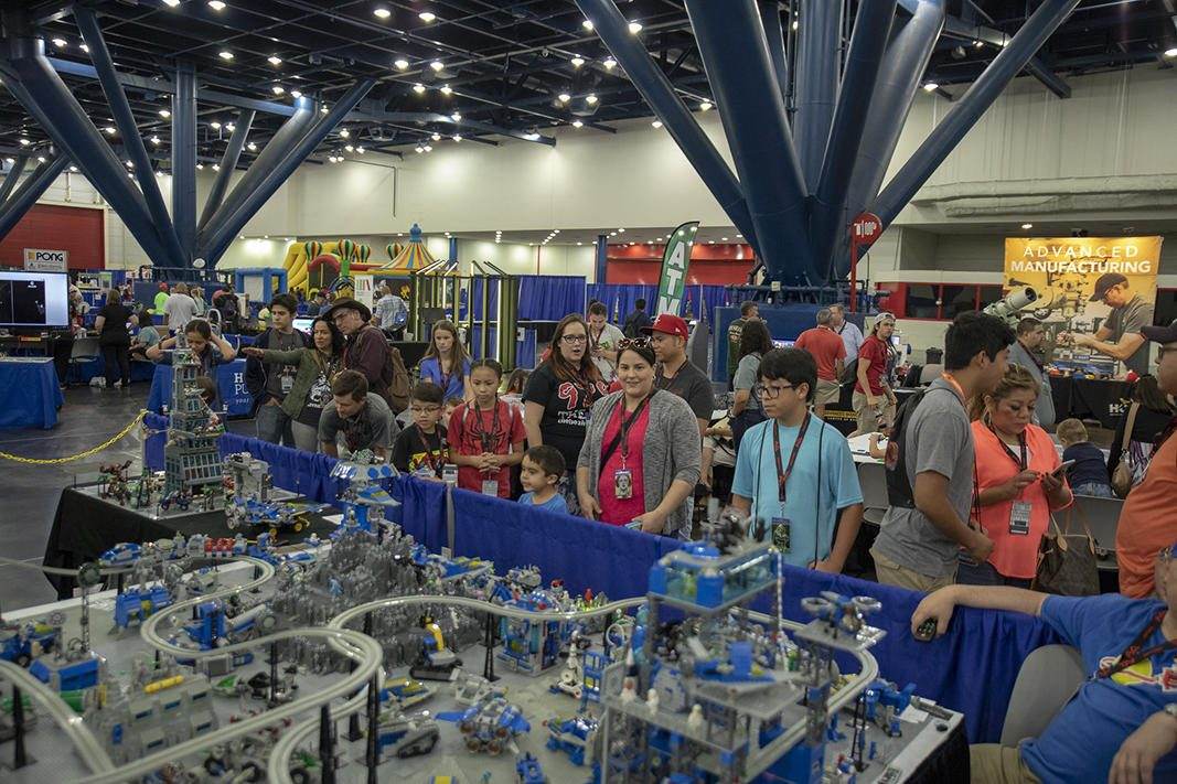 Comicpalooza | Houston Innovation Lab | Maker's Activities & Event ...